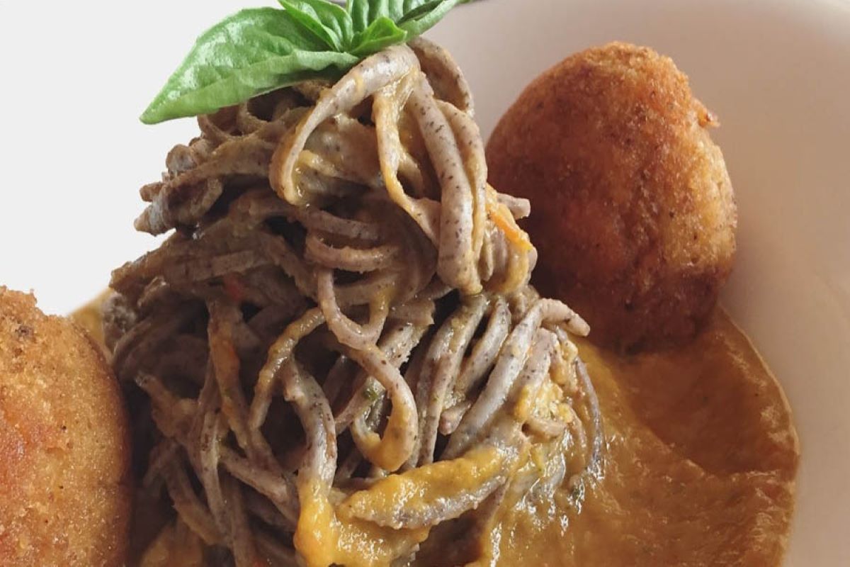 Spaghetti With Millet & Rice Meatballs - Veganuary